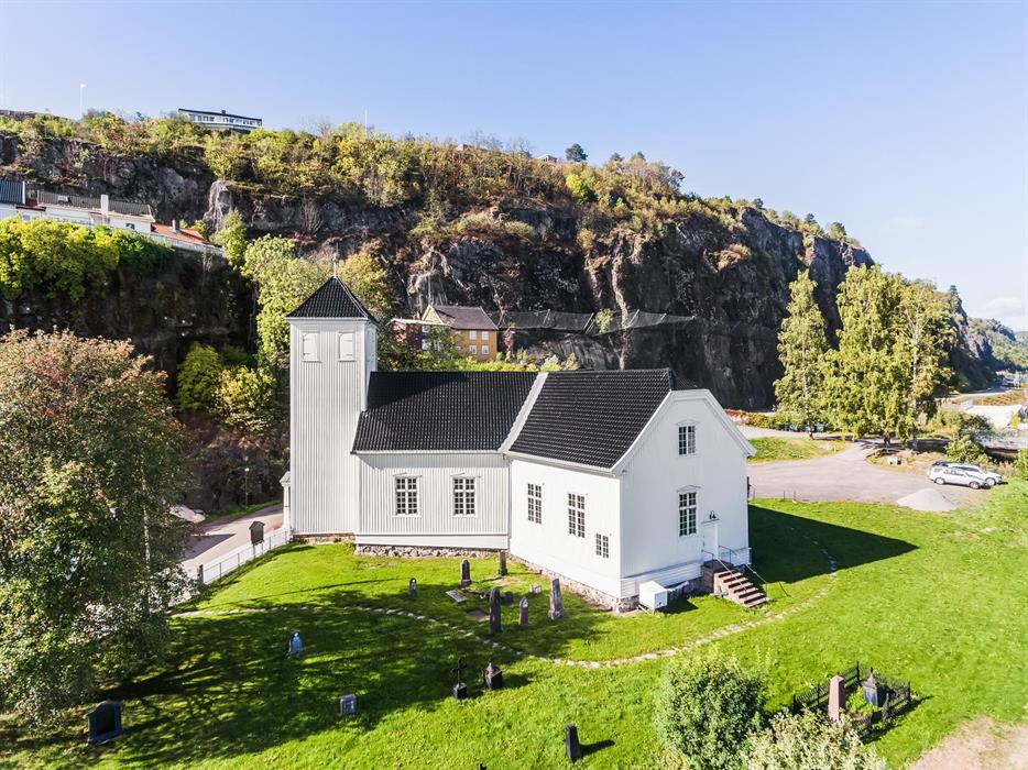 Holmestrand church - Visit Vestfold