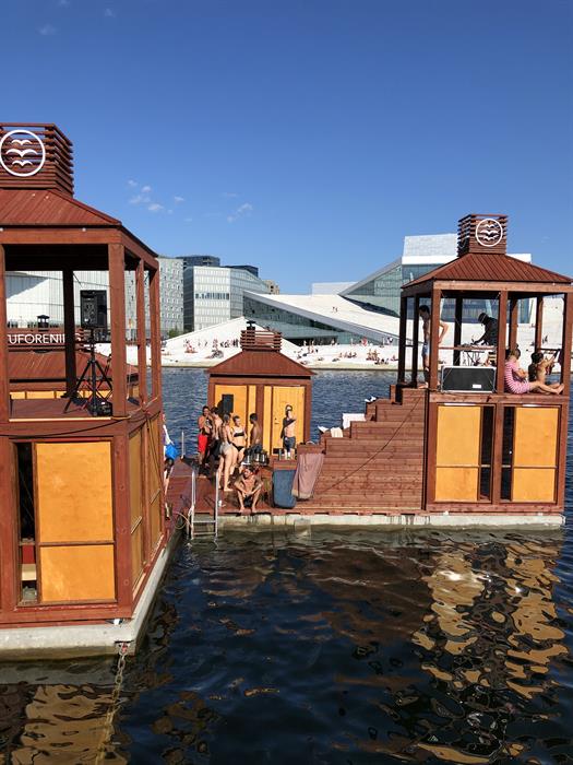 Oslo Sauna Association: "Bademaschinen" sauna raft